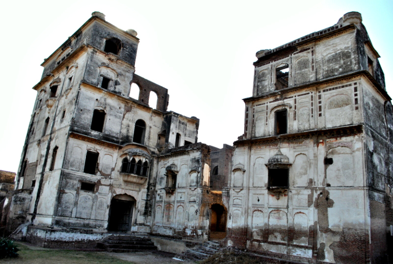 7 Most Haunted Places in Pakistan