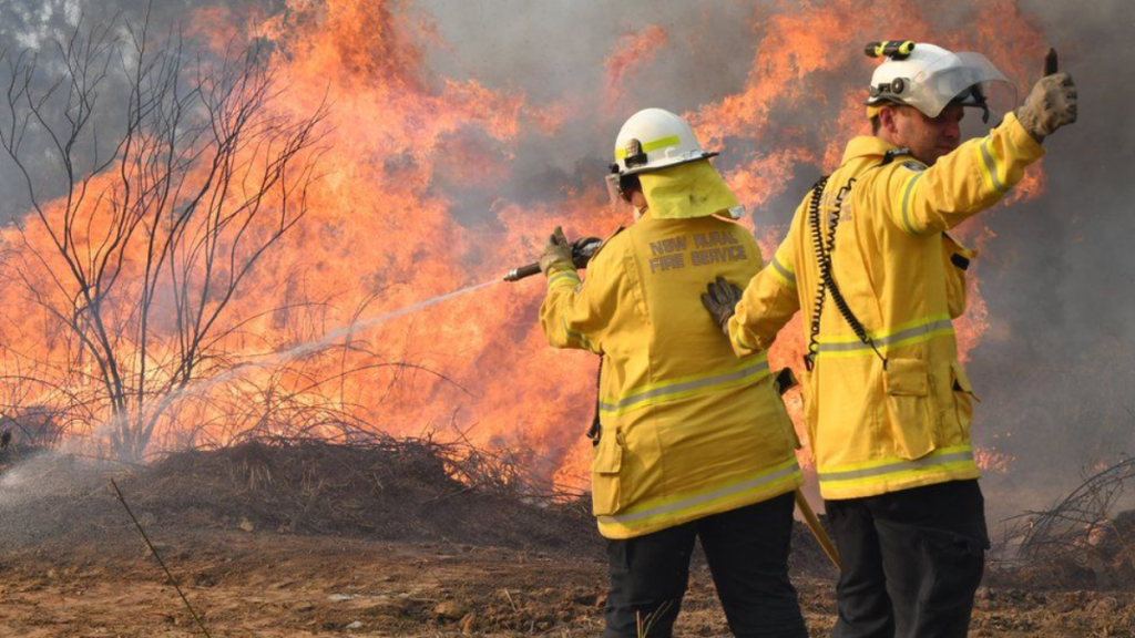 Emergency Evacuation Ordered as Bushfire Engulfs Australia's Southern ...